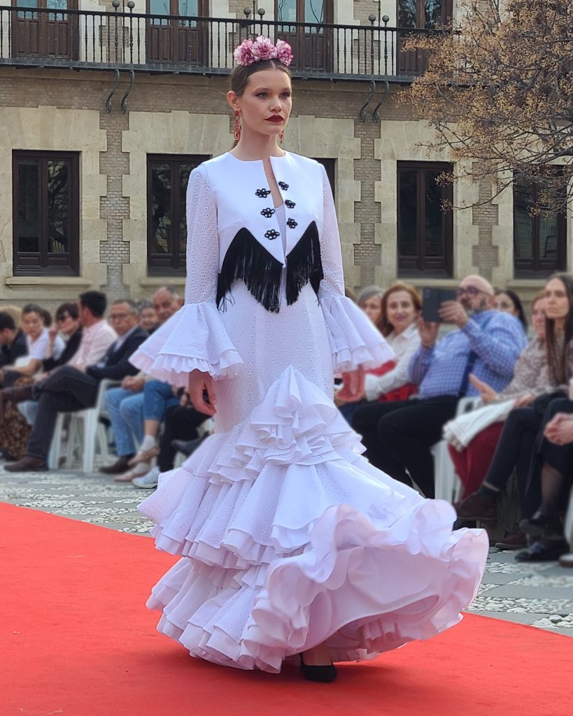 Flamenca 2024 – Moda Flamenca 2026 cita previa 685531861